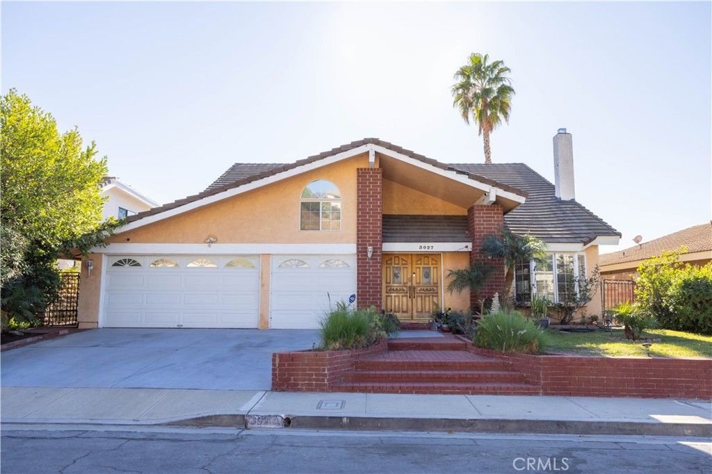 3027 Amigos Dr, Burbank, CA 91504 - See Est. Value, Schools & More