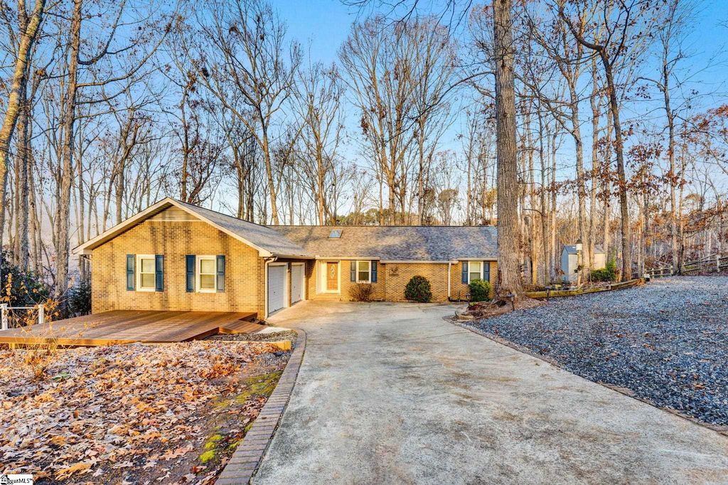 1046 Ladys Ln, Anderson, SC 29621 - See Est. Value, Schools & More
