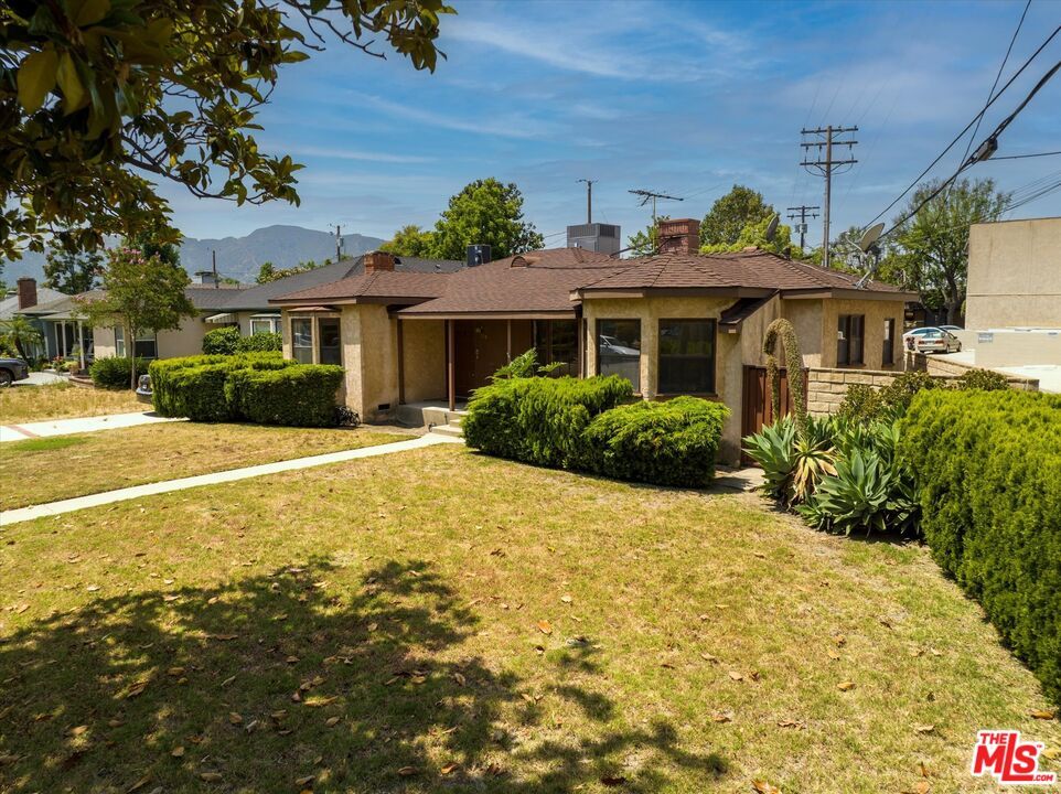 119 S Sparks St, Burbank, CA 91506 - See Est. Value, Schools & More