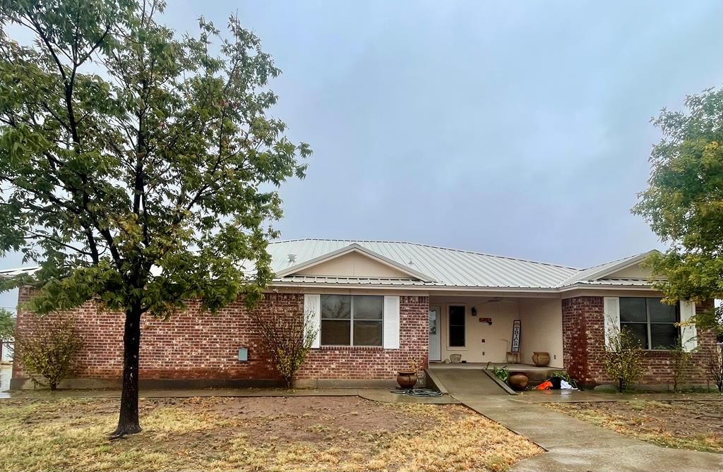 2102 Brunson St, Alpine, TX 79830 | MLS# 147491 | Trulia