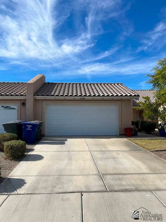 3076 S Robert Way, Yuma, AZ 85365 - See Est. Value, Schools & More