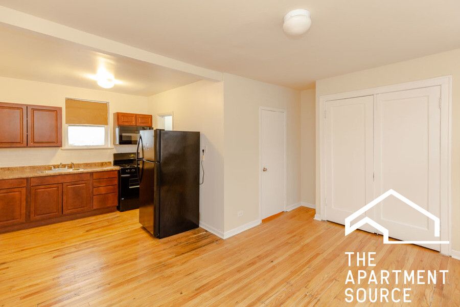 5011 W Cermak Rd #1, Cicero, IL 60804 - See Est. Value, Schools & More