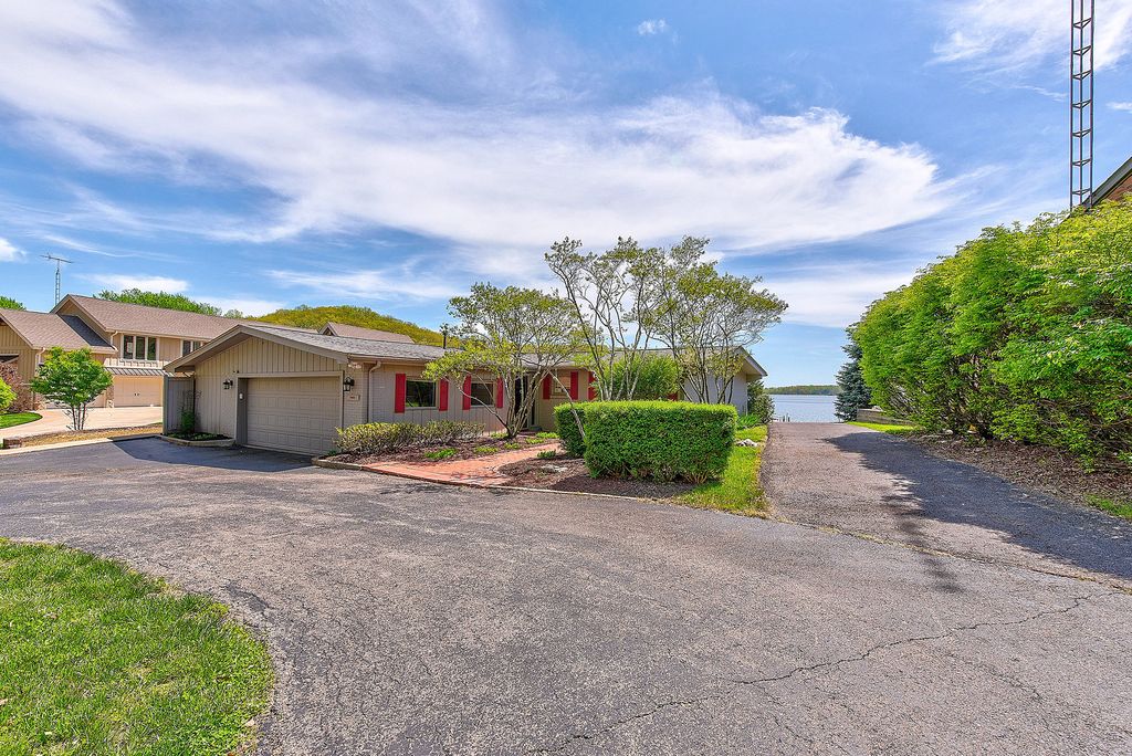 11969 W Locust Ln, Columbus, IN 47201 - See Est. Value, Schools & More