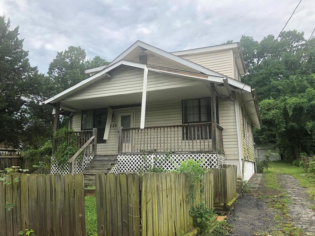 2723 Old Hanley Rd, Saint Louis, MO 63114 - See Est. Value, Schools & More