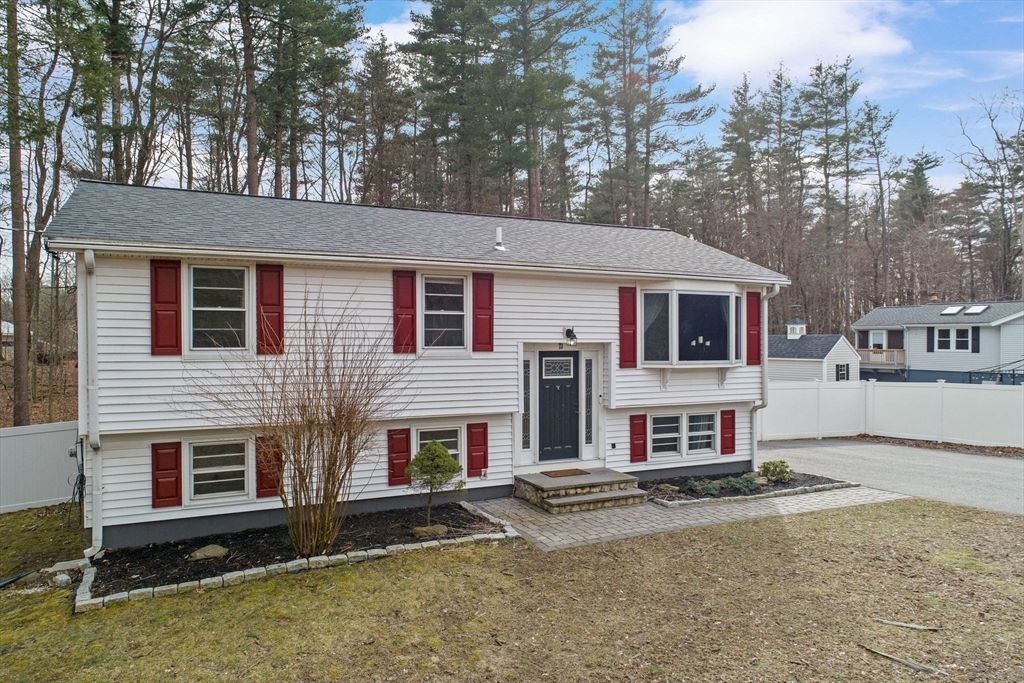 73 Kimball Rd, Amesbury, MA 01913 - See Est. Value, Schools & More