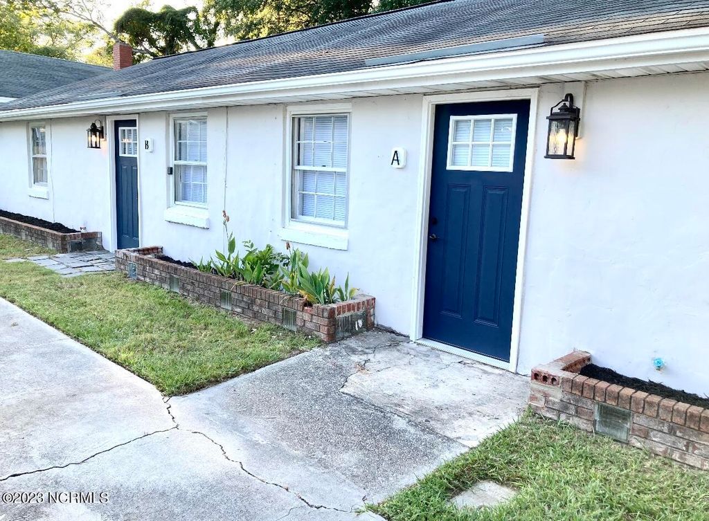 815 Van Ambridge Alley, Wilmington, NC 28401 - See Est. Value, Schools ...