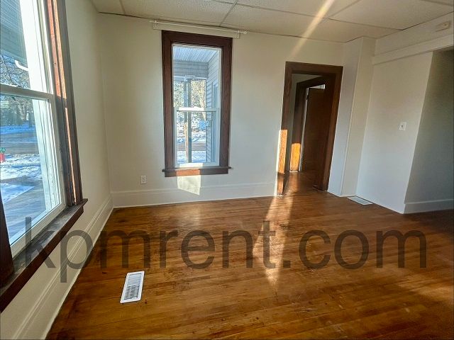 401 1st St SE #1-200, Austin, MN 55912 | Trulia