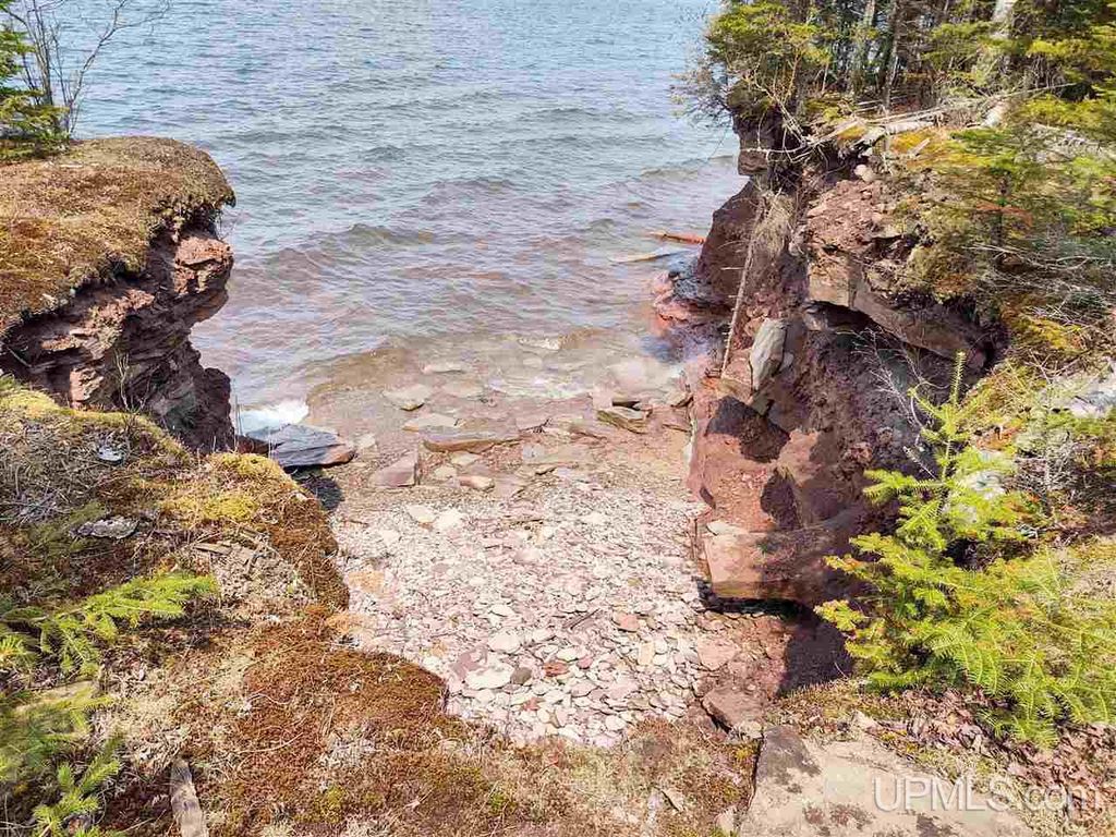 PARCEL Point Abbaye Rd #B, Lanse, MI 49946 | MLS# 50073894 | Trulia