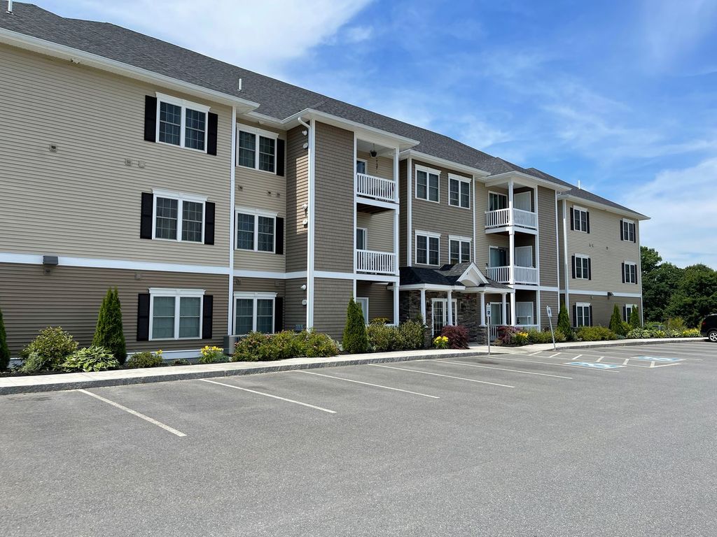 3 Rogers Way #301, Lunenburg, MA 01462 | Trulia