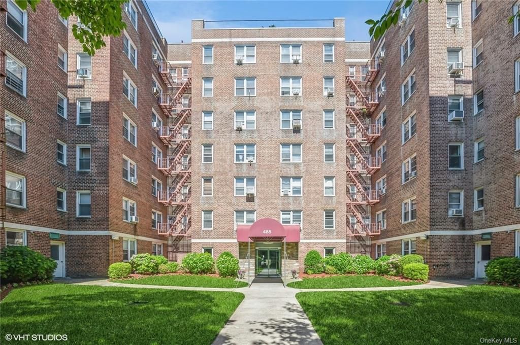 485 Bronx River Road UNIT A32, Yonkers, NY 10704 | MLS# H6299780 | Trulia