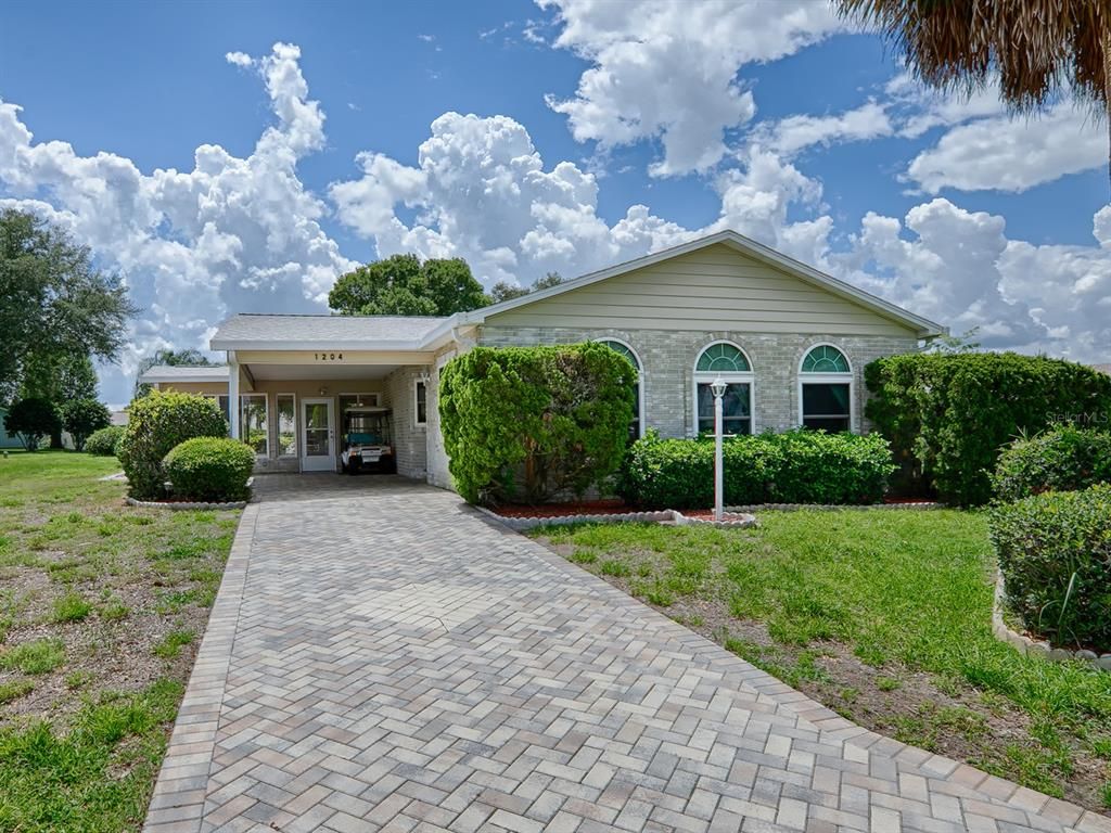 1204 Maria Ct, Lady Lake, FL 32159 - See Est. Value, Schools & More
