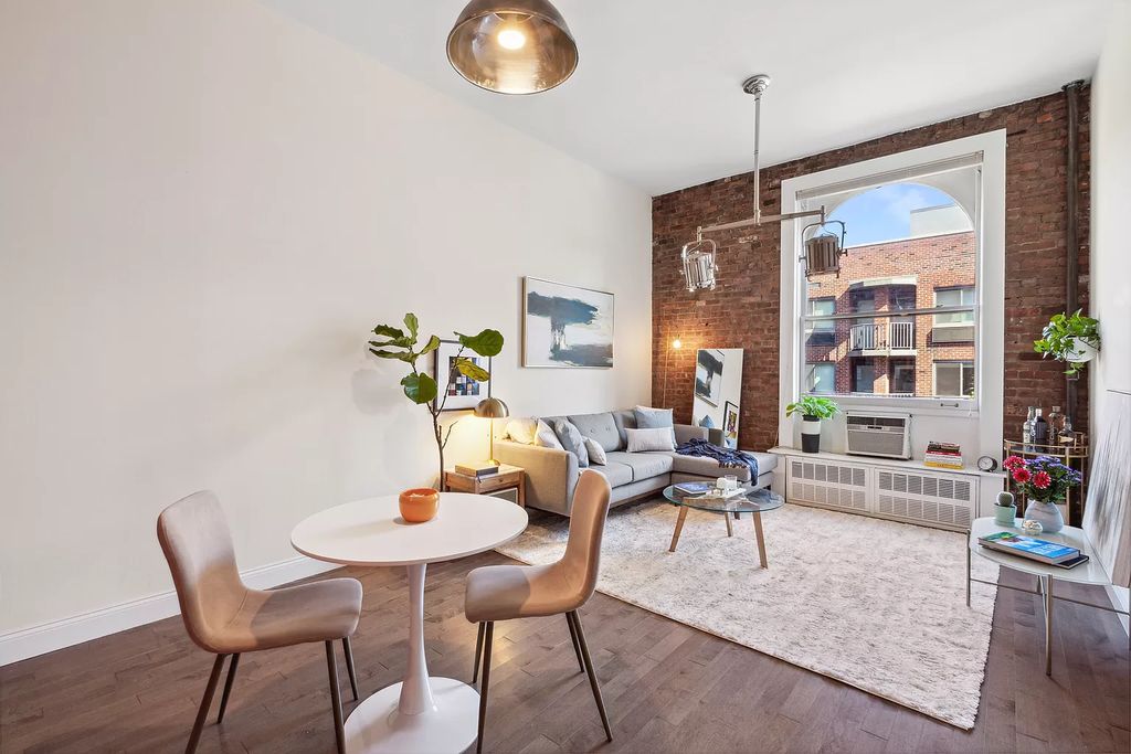 100 W 15th St, New York, NY 10011 | Trulia