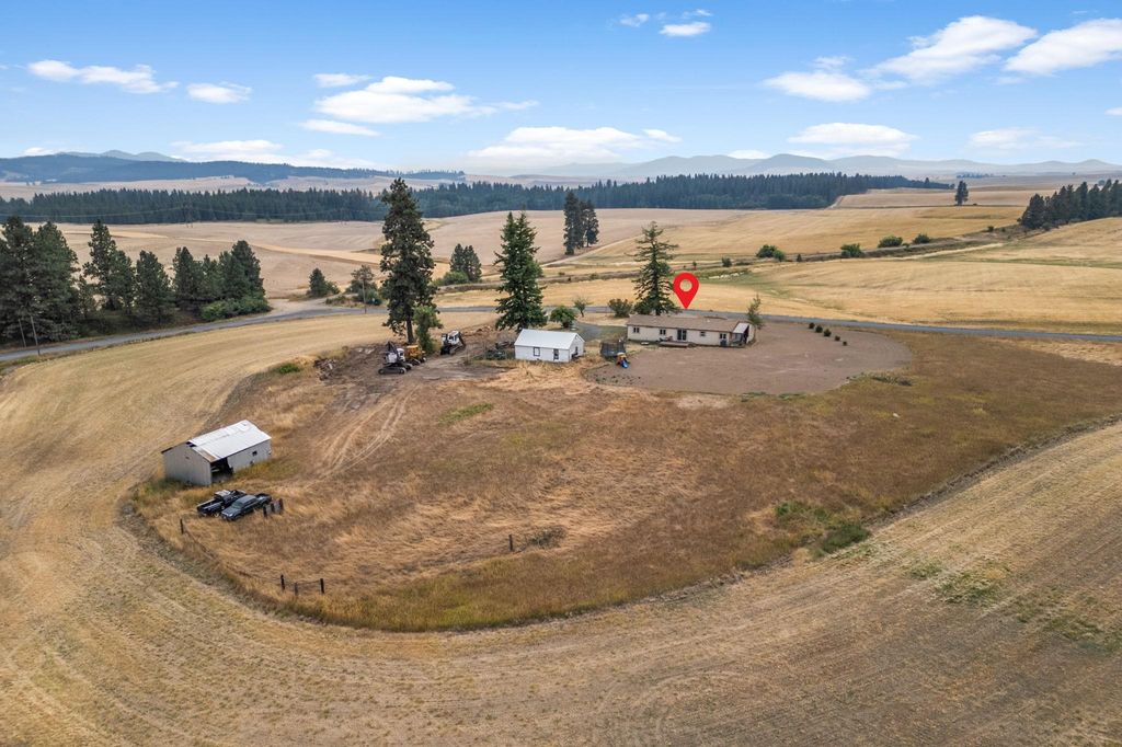 38521 E Tekoa Idaho Rd #39204, Tekoa, WA 99033 | MLS# 202523249 | Trulia