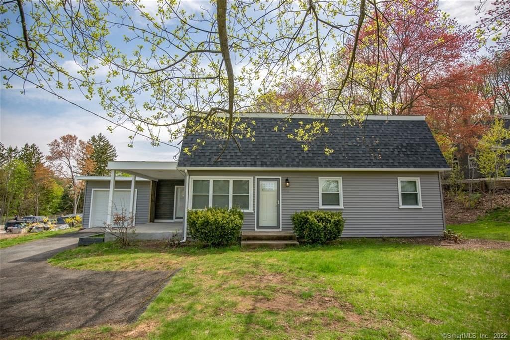 576 East Street North, Suffield, CT 06078 - See Est. Value, Schools & More