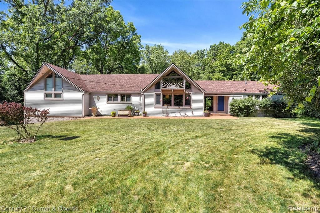 7355 Curtis Rd, Northville, MI 48168 | Trulia