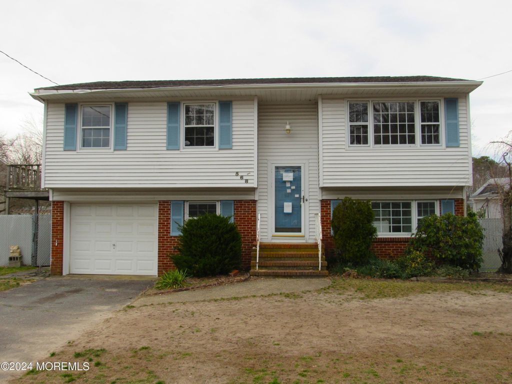 568 Michigan Avenue, Brick, NJ 08724 - See Est. Value, Schools & More