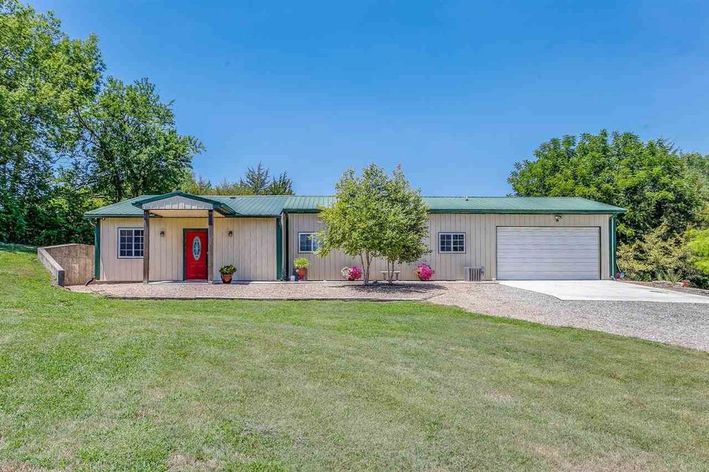 6361 SW Diamond Rd, Augusta, KS 67010 - See Est. Value, Schools & More