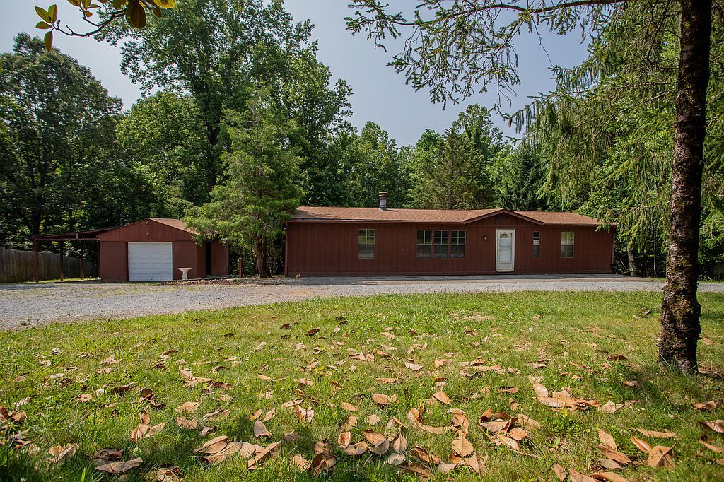 321 Ridgelake Rd, Goodview, VA 24095 - See Est. Value, Schools & More