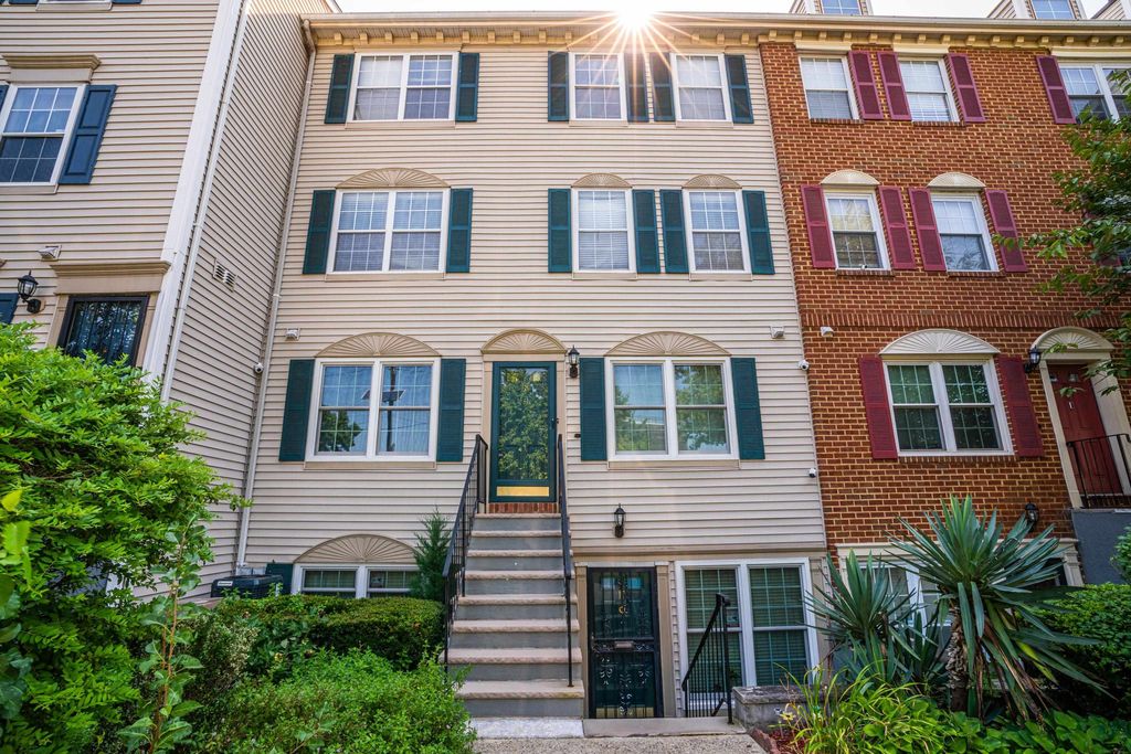 18 Colgate Dr #6C2X, Newark, NJ 07103 | MLS# 230013545 | Trulia