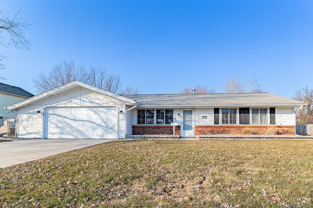 1526 W Wise Rd, Schaumburg, IL 60193 - See Est. Value, Schools & More