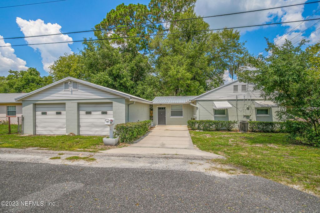 102 LITTLE ACRES Drive, Palatka, FL 32177 - See Est. Value, Schools & More