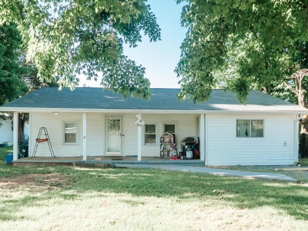 520 E Dumplin Valley Rd, Kodak, TN 37764 | MLS# 703768 | Trulia