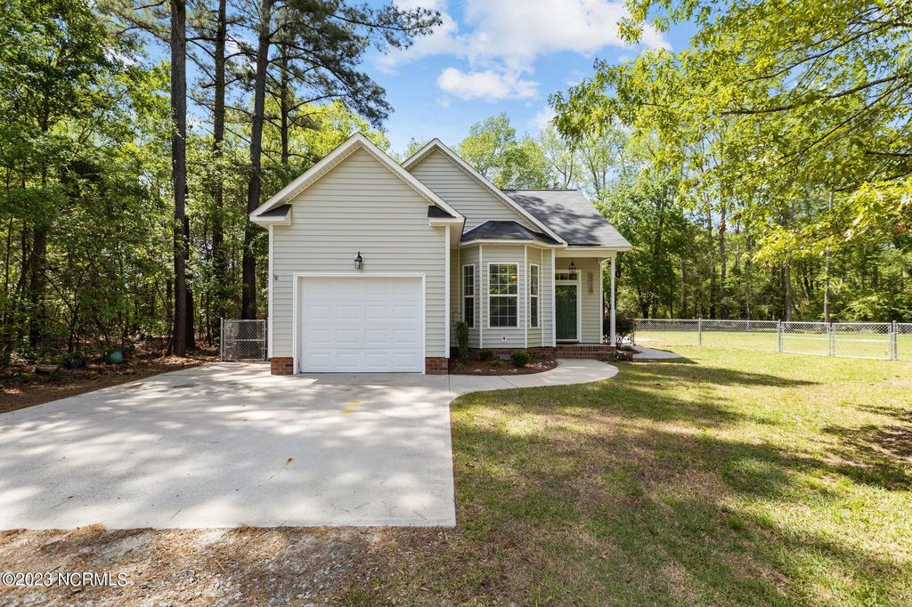 2930 Sherwin Downs Drive, Grimesland, NC 27837 - See Est. Value ...