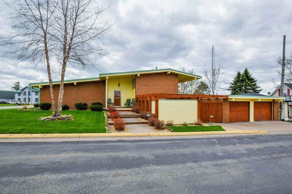 1615 17th St, Hazel Green, WI 53811 | Trulia