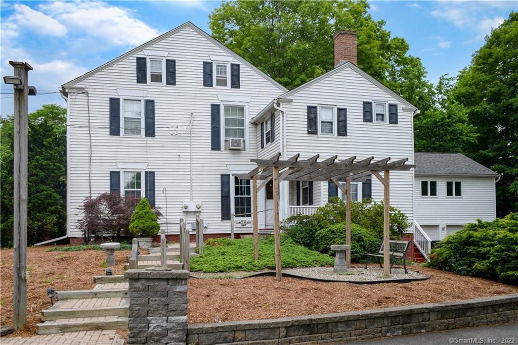 1052 East Street South, Suffield, CT 06078 - See Est. Value, Schools & More