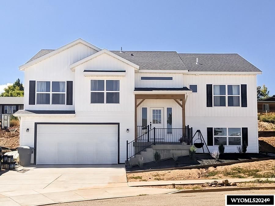 510 Rodeo Ct, Rawlins, WY 82301 | MLS# 20241075 | Trulia