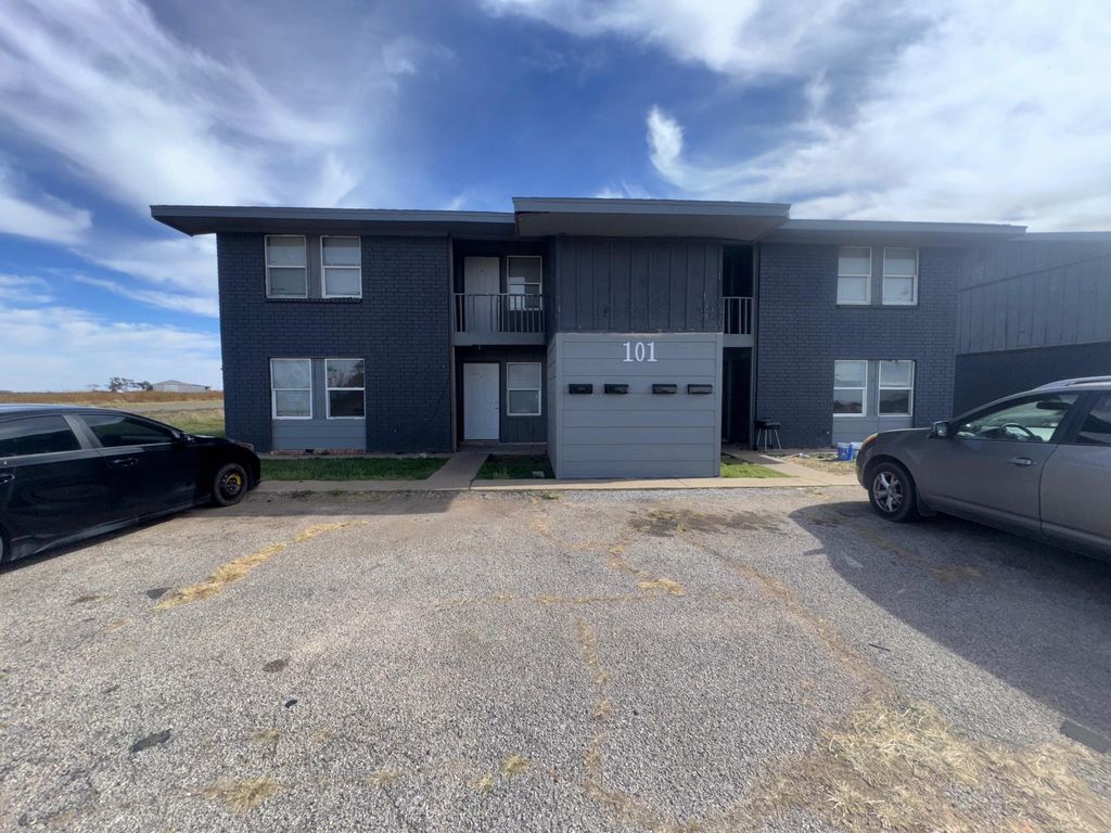 101 Pecos Pl, Plainview, TX 79072 | MLS# 202563368 | Trulia