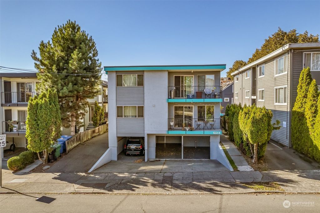 4513 Fremont Avenue N, Seattle, WA 98103 - See Est. Value, Schools & More