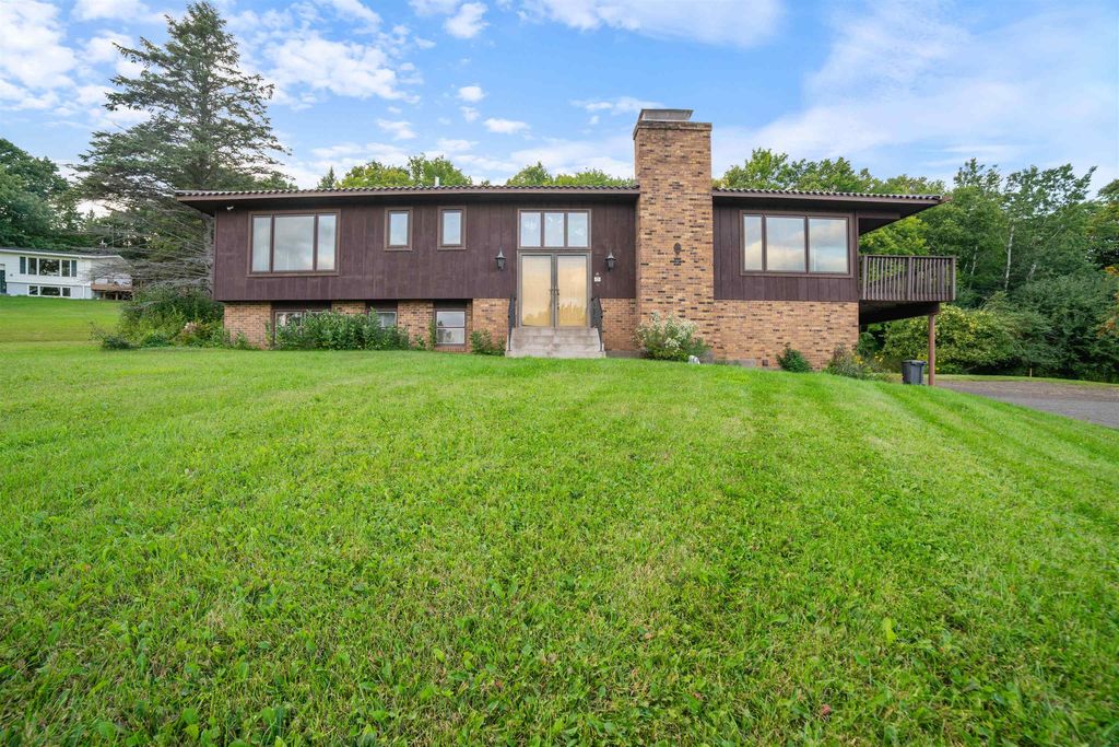 3273 Strand Rd, Duluth, MN 55803 - See Est. Value, Schools & More