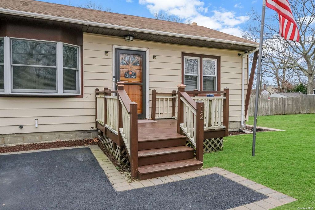 12 Allanwood Drive, Shirley, NY 11967 | Trulia