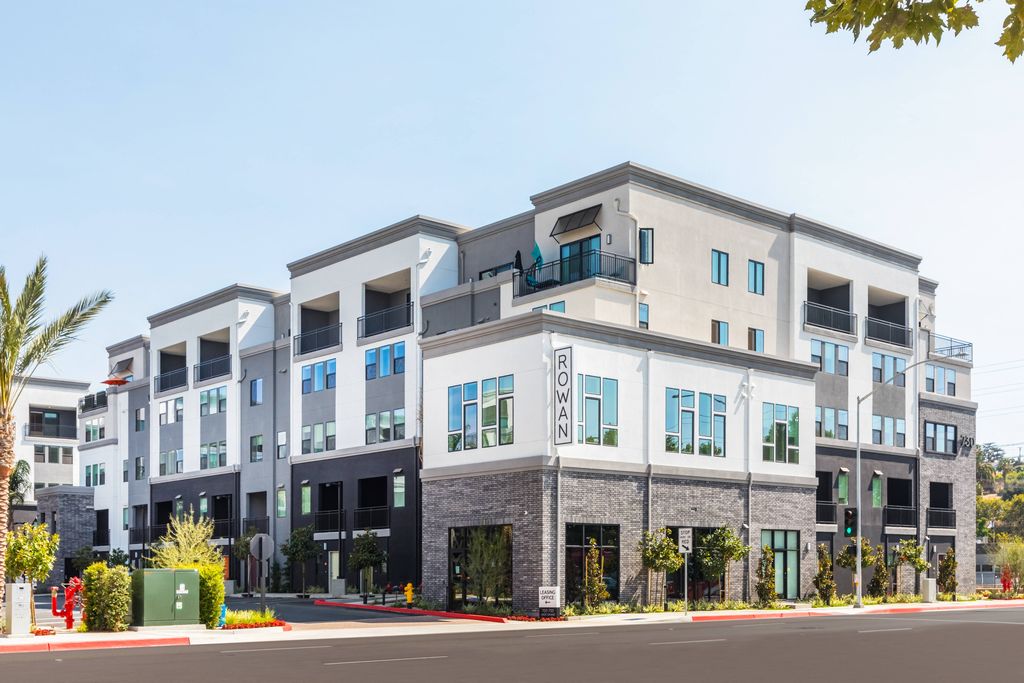 700 W Grand Ave W #B-2105, Escondido, CA 92025 | Trulia