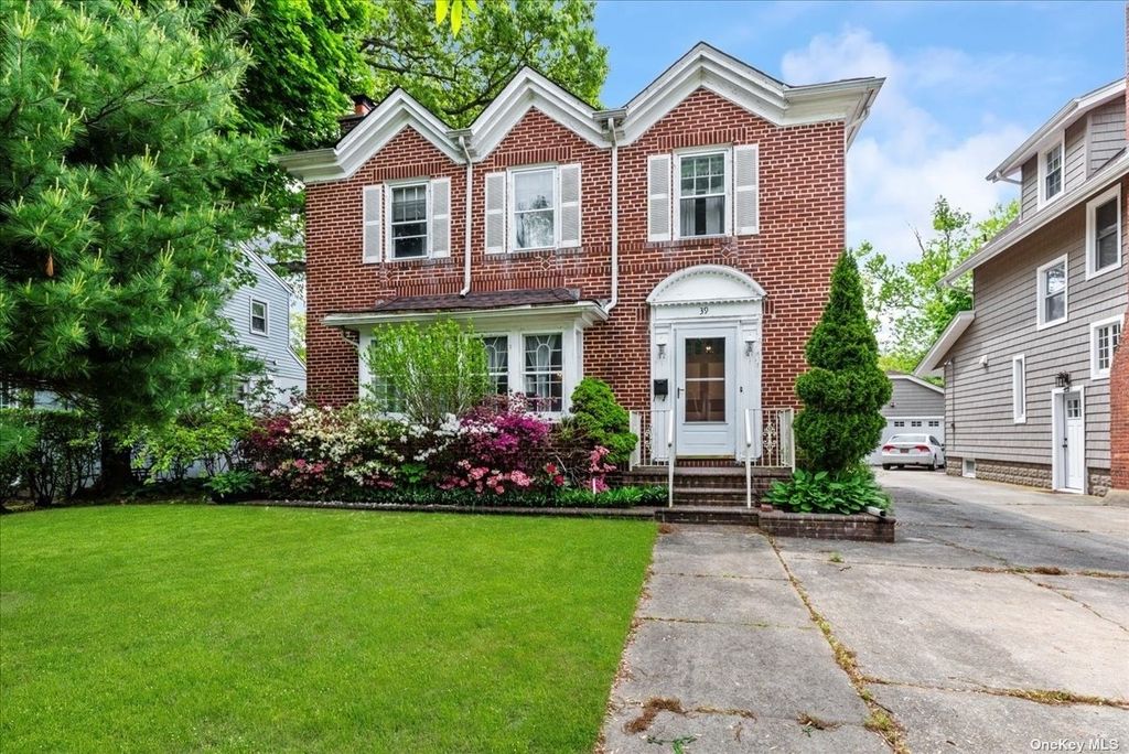 39 Wilson Pl, Freeport, NY 11520 | MLS# 3557116 | Trulia
