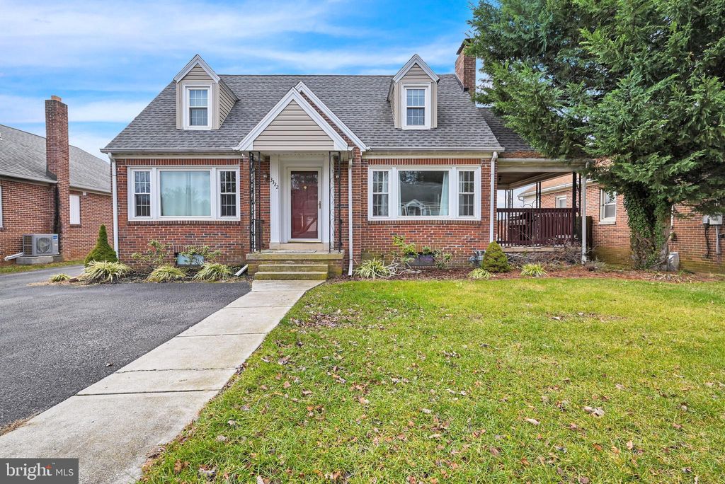 3322 Grandview Rd, Hanover, PA 17331 - See Est. Value, Schools & More