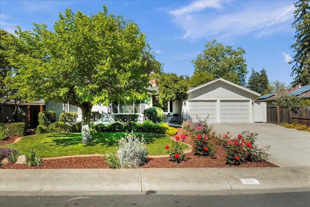 105 Jane Ann Way, Campbell, CA 95008 - See Est. Value, Schools & More