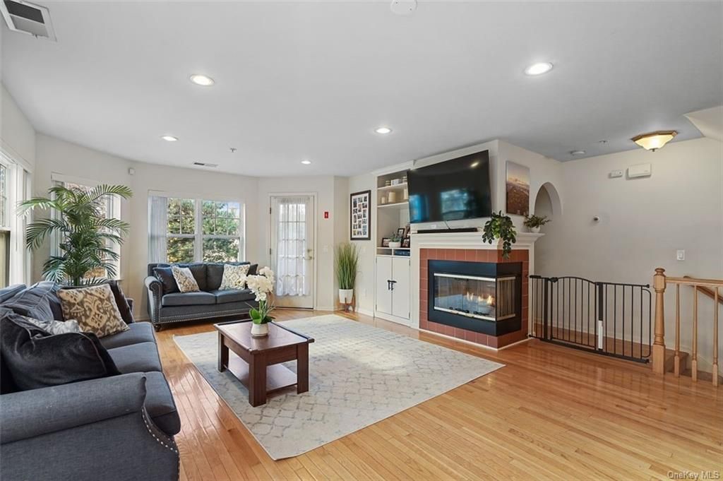 111 Northview Court UNIT 111, Peekskill, NY 10566 | Trulia