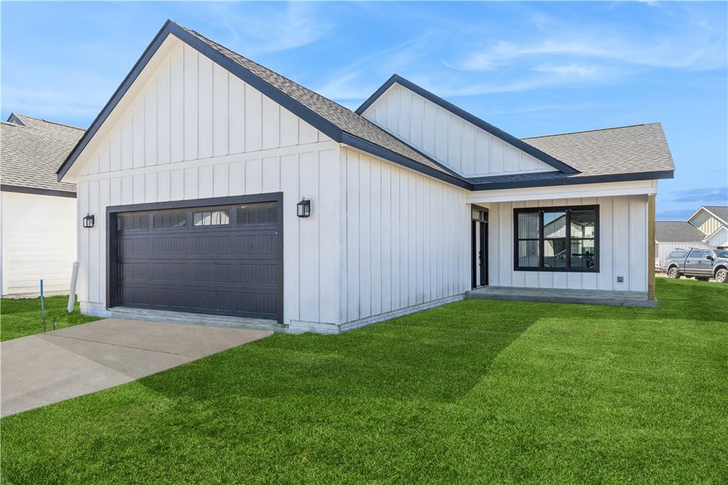 18265 Iltis Dr, Clive, IA 50325 - See Est. Value, Schools & More