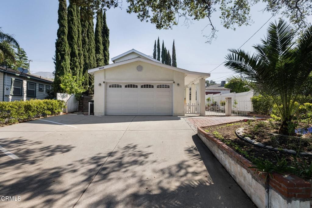 2653 Pickens Ave, Montrose, CA 91020 - See Est. Value, Schools & More