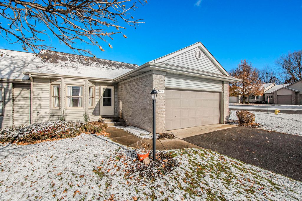 2646 Falcon Woods Dr NW, Grand Rapids, MI 49534 - See Est. Value ...