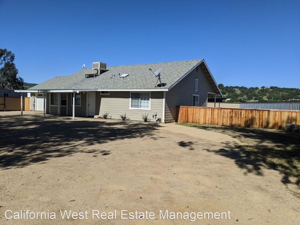 4875 Monterey Rd, Paso Robles, CA 93446 - See Est. Value, Schools & More