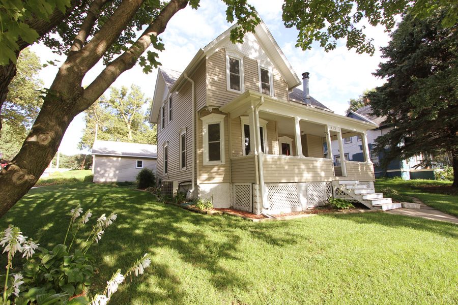 513 N Walnut St, Avoca, IA 51521 - See Est. Value, Schools & More