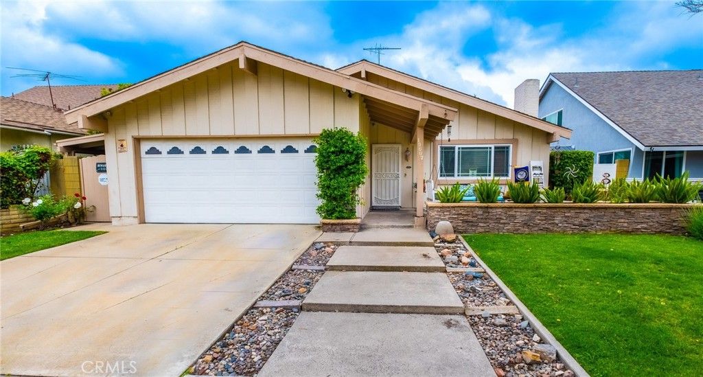 19607 Ray Cir, Cerritos, CA 90703 - See Est. Value, Schools & More