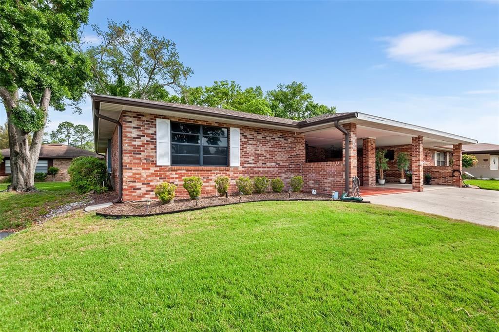 565 Lake Mystic Ln, Lakeland, FL 33813 - See Est. Value, Schools & More