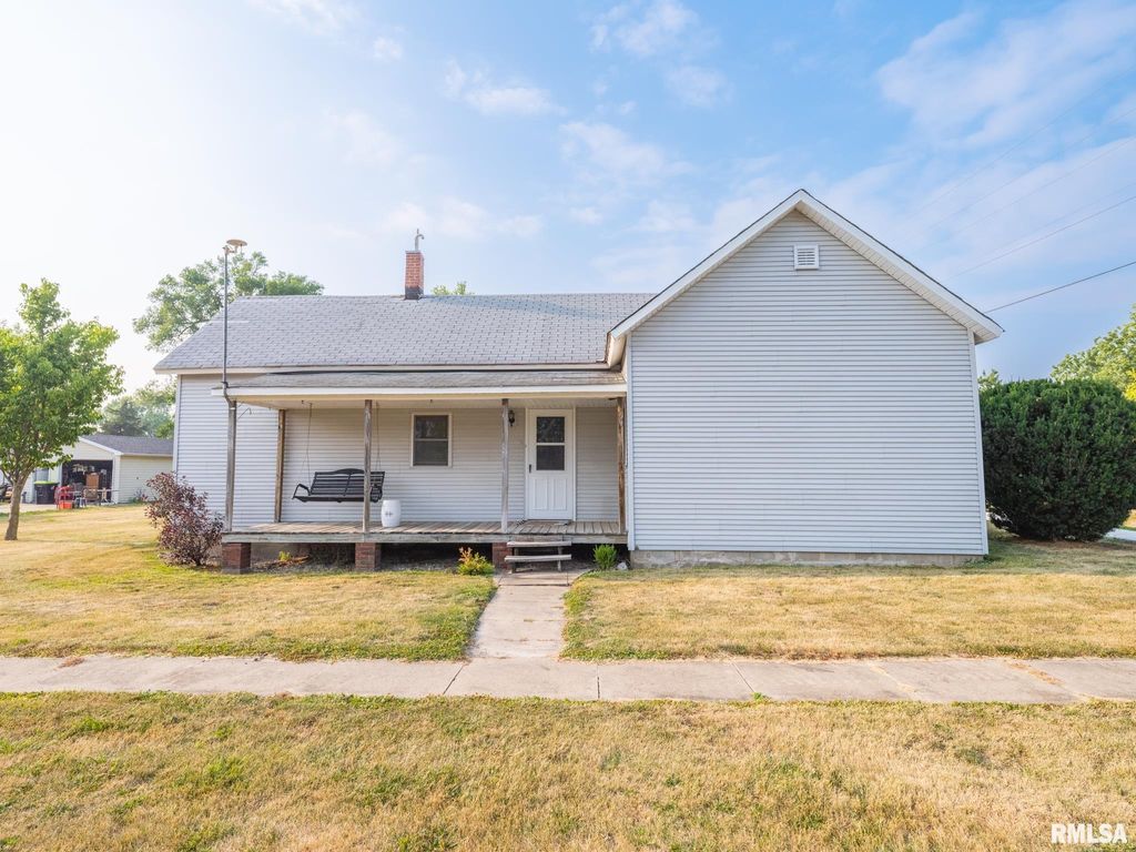 609 S Oak St, Glasford, IL 61533 | Trulia
