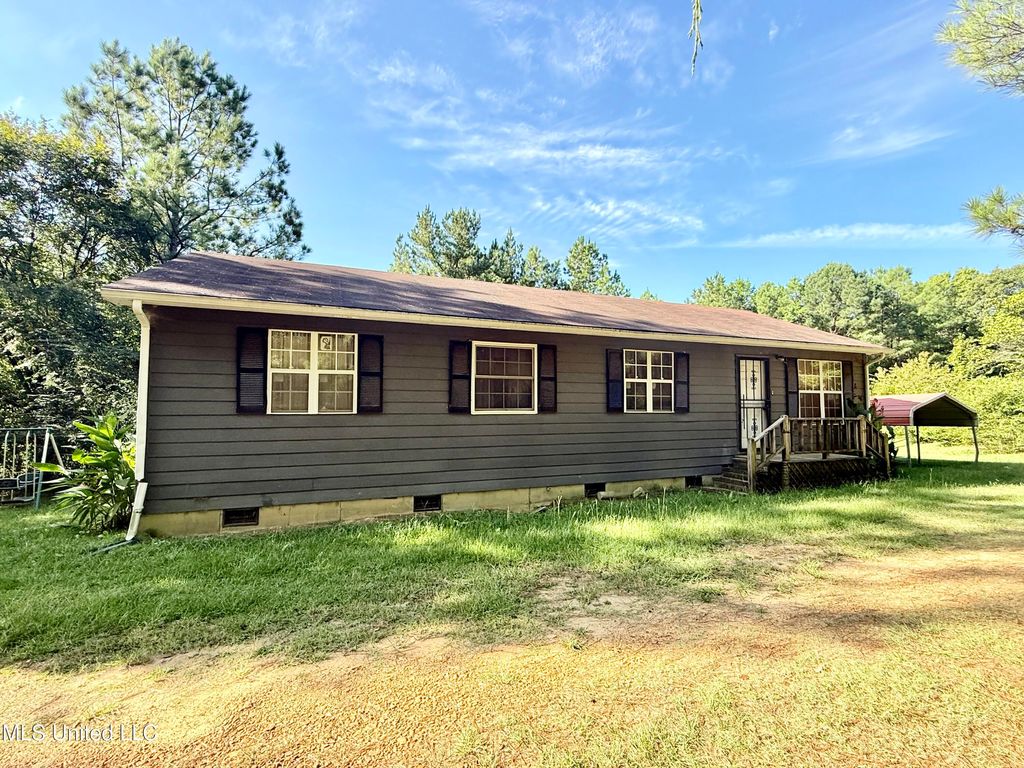 135 Fox Rd #A, Winona, MS 38967 - See Est. Value, Schools & More