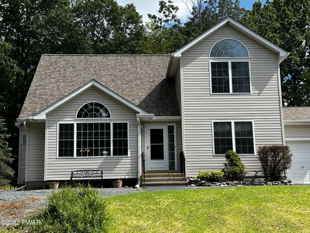 149 Spruce Lake Dr, Milford, PA 18337 - See Est. Value, Schools & More