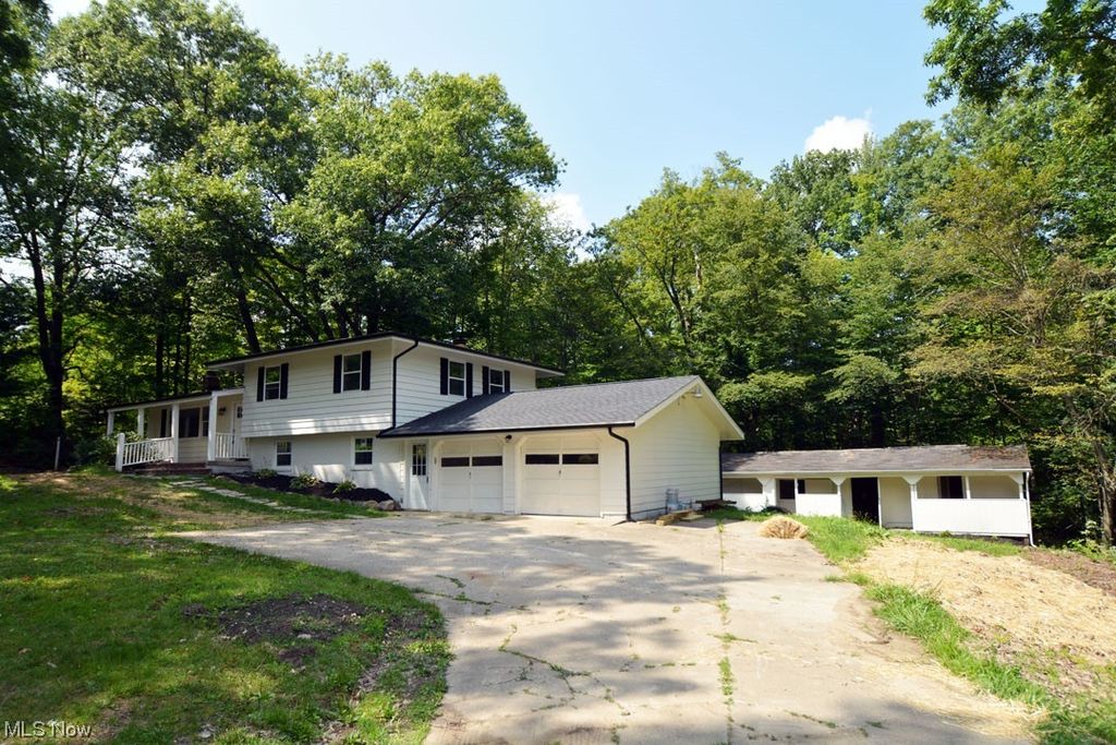 11930 Clark Rd, Chardon, OH 44024 - See Est. Value, Schools & More